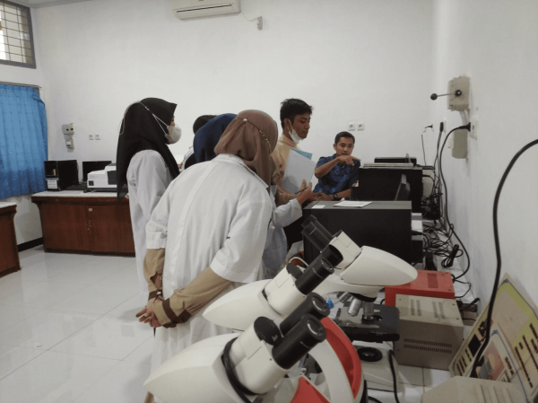 Department of Chemistry Trains Laboratory Instrumentation Skills for ...